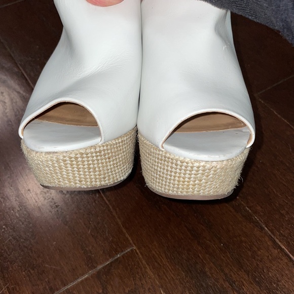 SCHUTZ | Shoes | Schutz Dandara White Platform Slide Heels | Poshmark